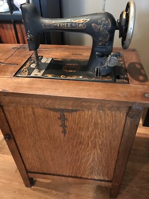 Sewing Machines - Antique Free Sewing Machine