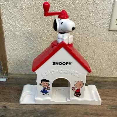 Vintage Peanuts Snoopy Sno Cone Machine Snow Cone Maker Shaved Ice ...
