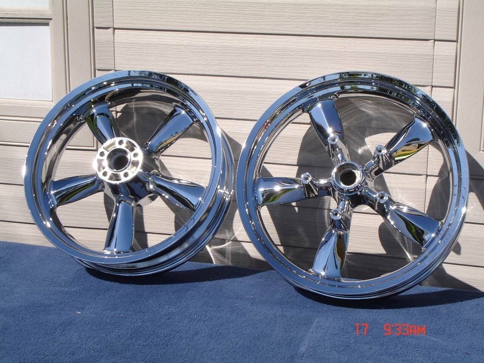 Harley Davidson Chrome Dyna Switchback Wheels FLD 2012-2019 Exchange ...