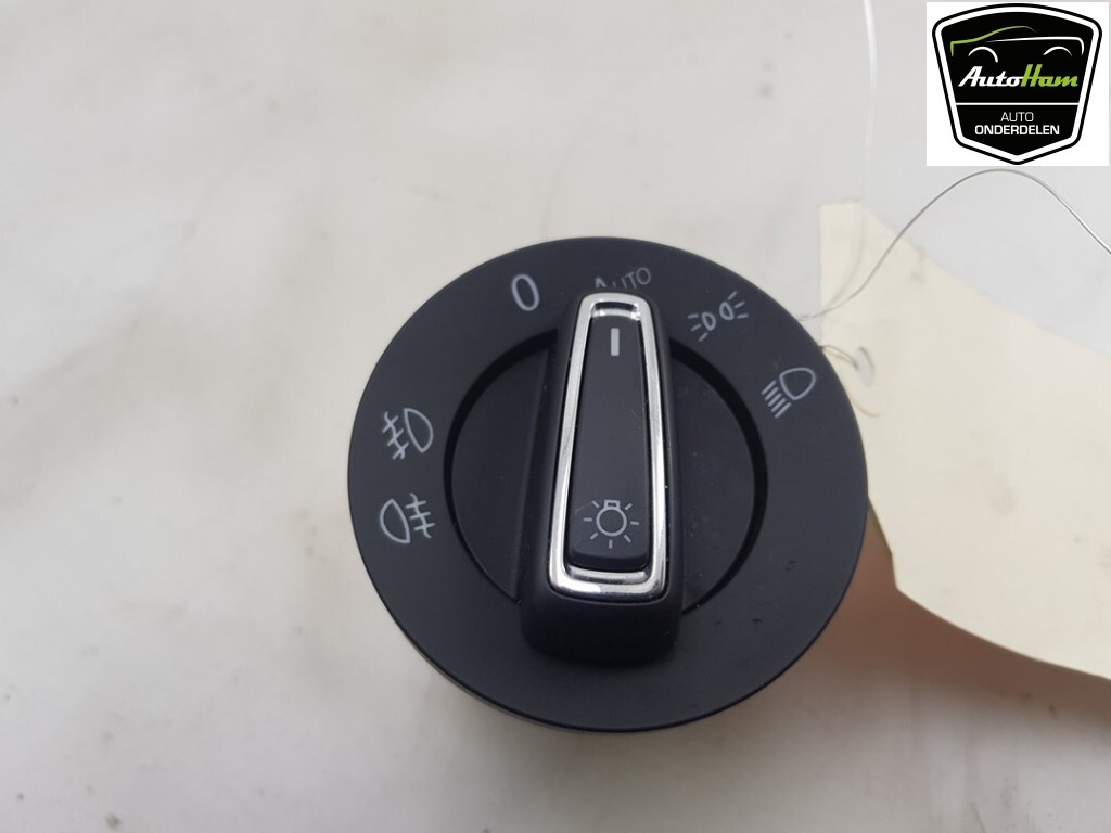 INTERRUPTEUR D'ECLAIRAGE LIGHT SWITCH Seat Leon (5FB) 2013 5G0941431AF ...