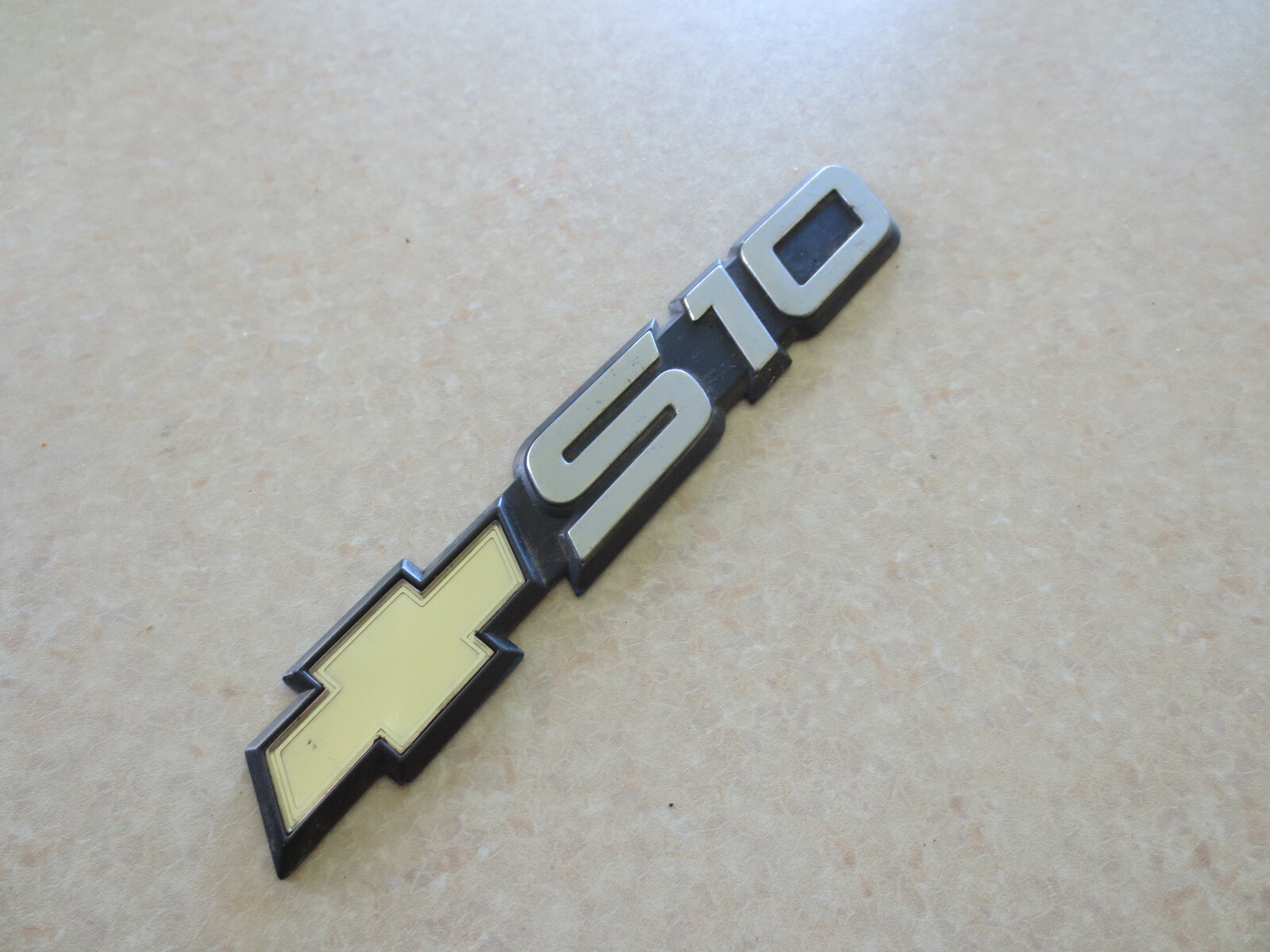 Original Chevrolet S10 pickup truck badge / emblem - Chevy ...