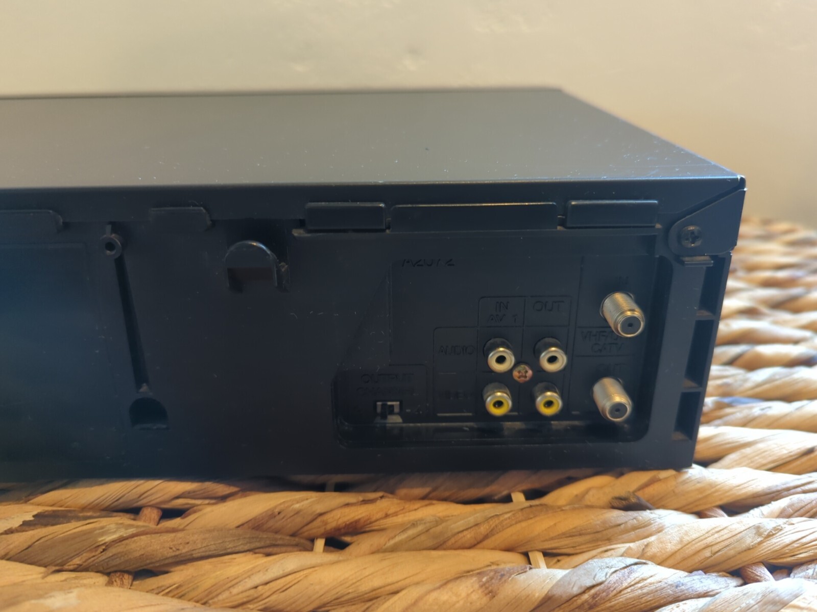 Sharp Vc-a410 4 Head VHS VCR Video Player Recorder W/ Remote ...