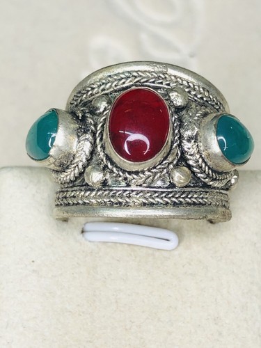 Unique Vintage American Indian Tribe Braided Green & Red Agate ...