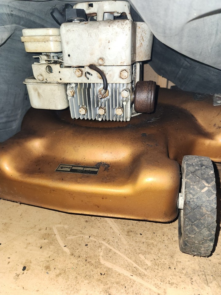 Rare Rugg Vintage Mower Gold Great Shape Lawn Boy Briggs Stratton Man ...