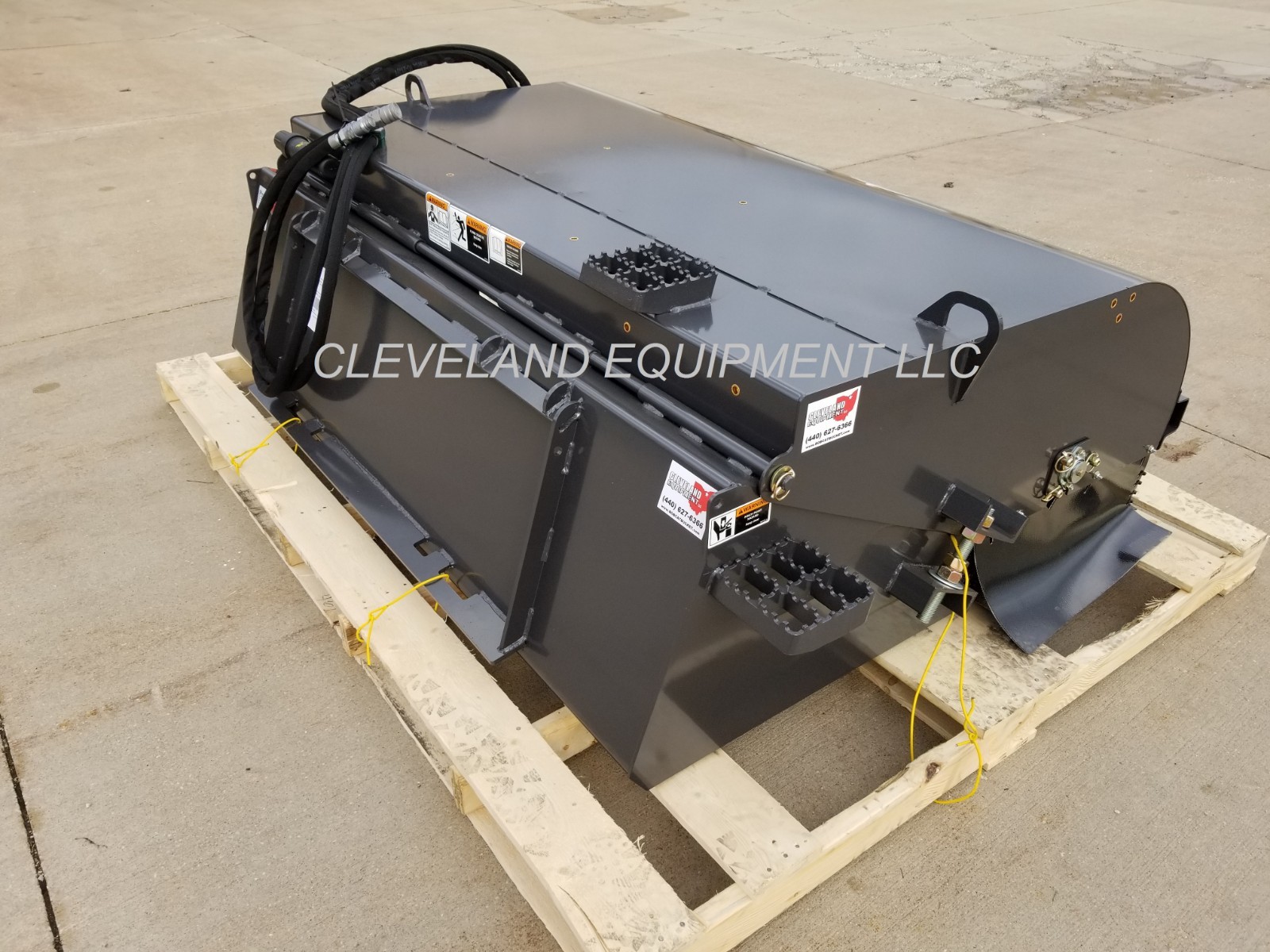 72" SWEEPSTER PICK UP BROOM ATTACHMENT Skid Steer Loader Sweeper Box ...
