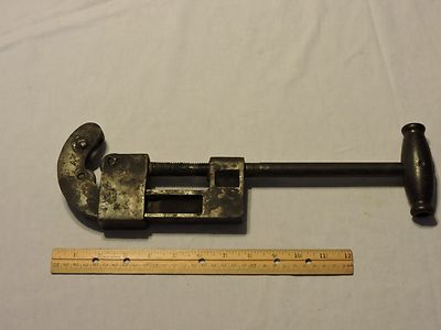 ANTIQUE 16" BARNES CUTTER TOOL CO. PIPE TUBING CUTTER | eBay