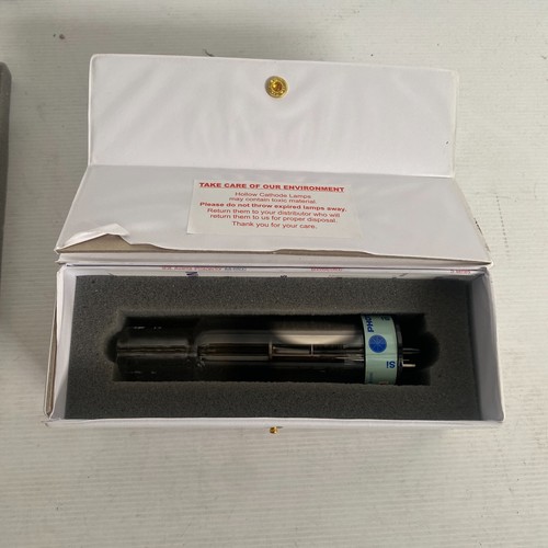 Photron hollow cathode lamp P850 Silicon Si Wavelength 251.6 | eBay ...