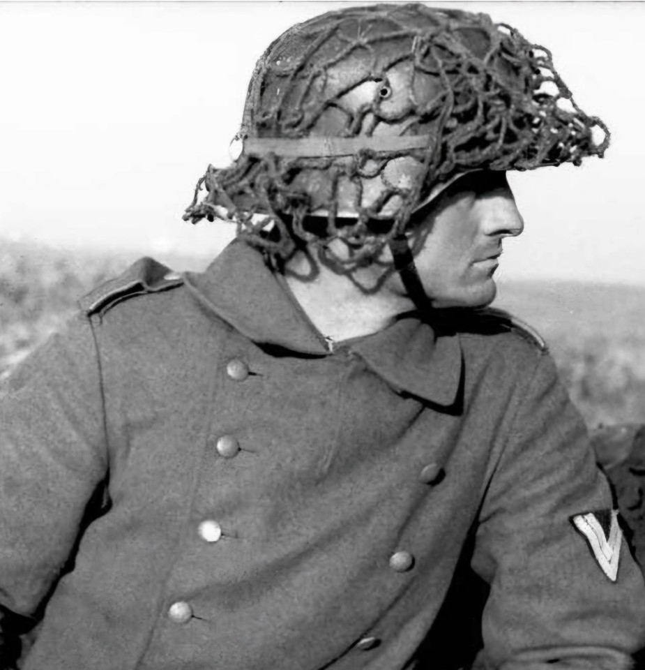 WW2 German Helmet Net Cover "DARK" Camouflage & Clips M35 M40 M42 Fast ...