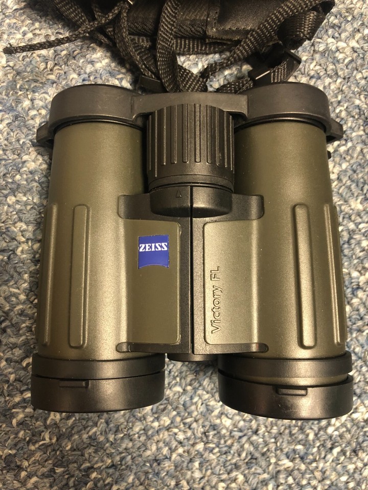Zeiss Victory T* FL 8 x 32 Binoculars in Box Green LotuTec - Excellent ...