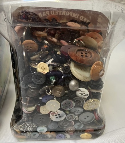 Random one pound lot of Upcycled Buttons plastic, Metal, wood, all ...