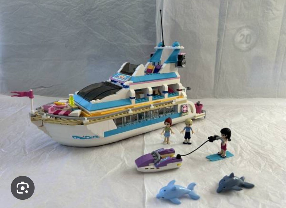 LEGO FRIENDS Dolphin Cruiser Yacht (41015), Butterfly Beauty Shop ...