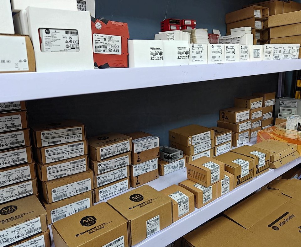 NEW Unopened Allen Bradley 1783-HMS16T4CGN Stratix 5400 16-FE Ethernet ...