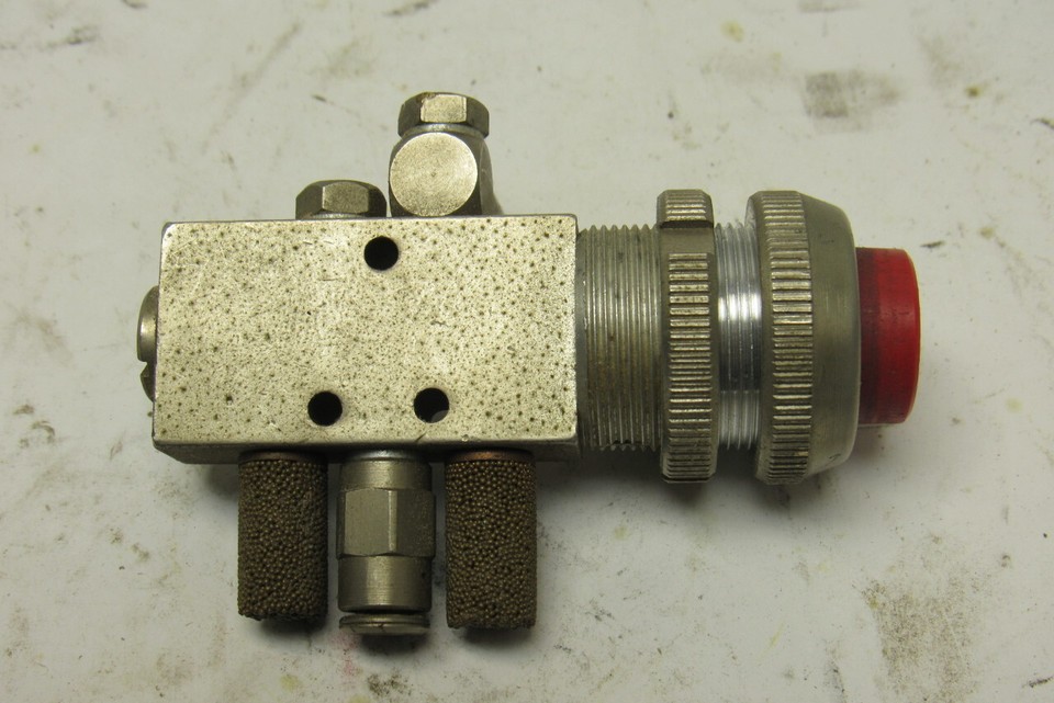 Pneumax 105.52.7.2/1 Pneumatic Push Button 22mm Momentary Contact ...