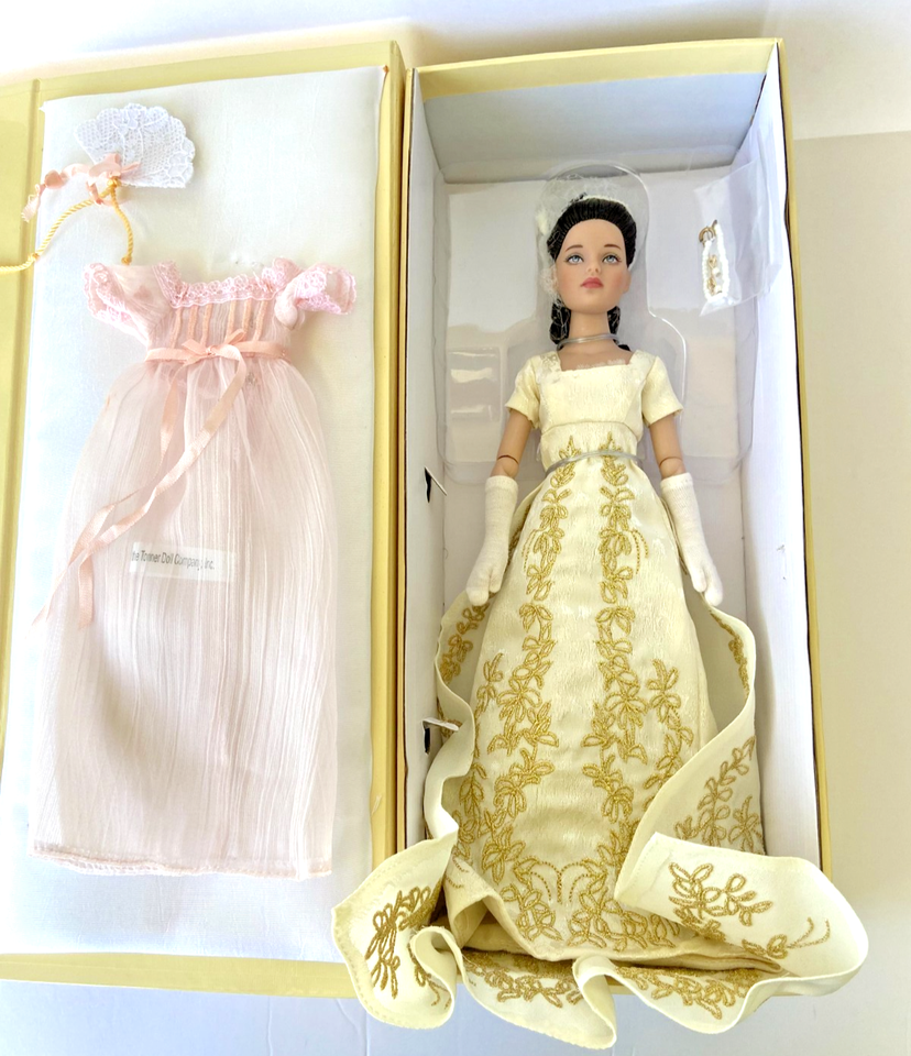 UFDC 2013 Tonner TINY KITTY Convention Doll "A CAPITAL AFFAIR" MIB | eBay