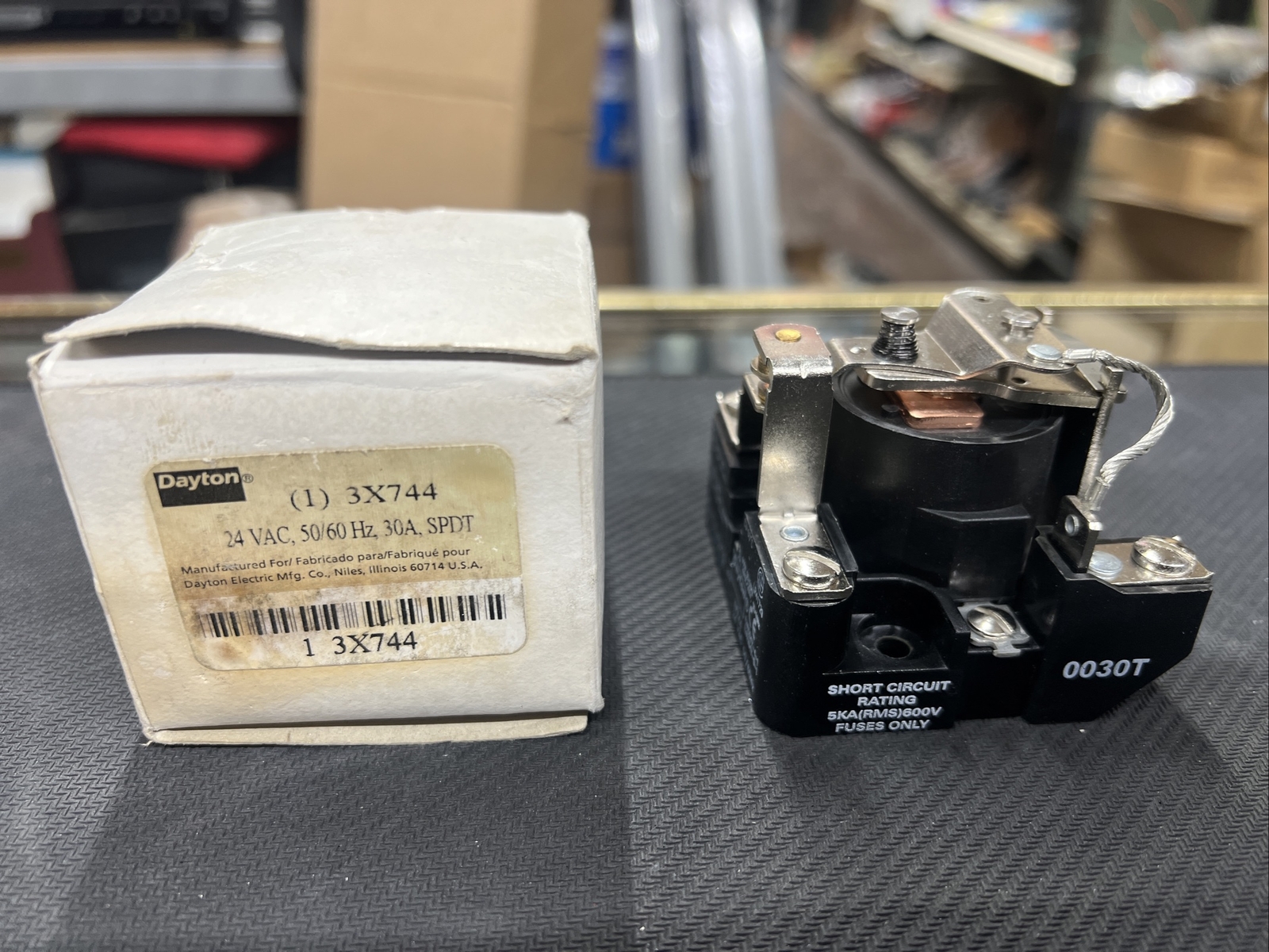 Dayton 3X744 24 VAC 50/60 Hz 30 Amp SPDT Relay 3 ? See Pix for sale ...