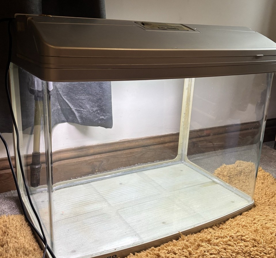 165 litre Aquarium Tank With Silver Top And Delta Therm 300watt Water ...