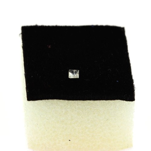 Stones And Minerals. 0.04 Cts Smithsonite White. IF USA. | eBay