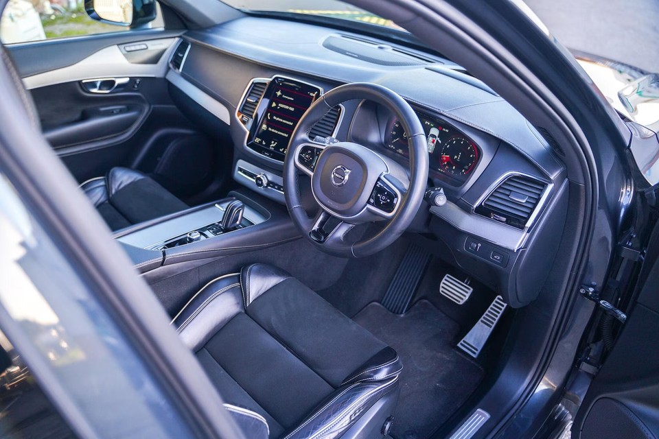 2021 Volvo XC90 2.0 B5 MHEV R-Design Pro Auto 4WD Euro 6 (s/s) 5dr ...