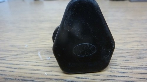 OLD MK BROWN BAKELITE 3 PIN ROUND PLUG #D1074 | eBay UK