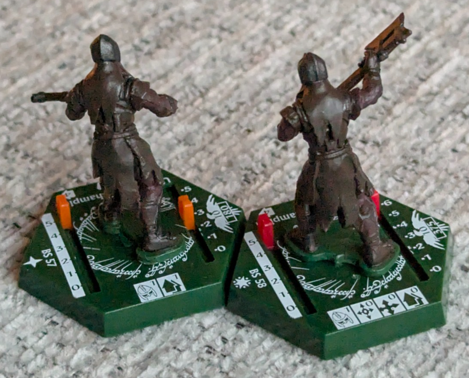 LotR Uruk-hai Champion (BS58) and (BS57) Lord of the Rings Tradeable ...