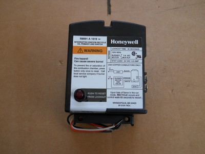 OEM Honeywell R8991 A 1019 Interrupted Ignition Oil Primary and Ignitor ...