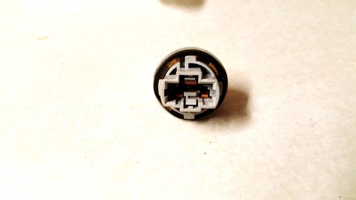 TOYOTA 90069-81003 9006981003 socket HEADLIGHT TURN AMBER 938 744-03 ...