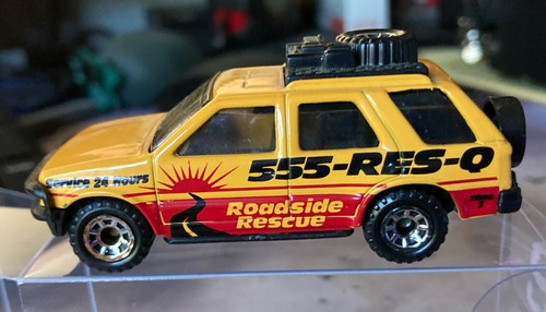 2000 Matchbox on The Road Again-Roadside Rescue ISUZU RODEO Yellow ...