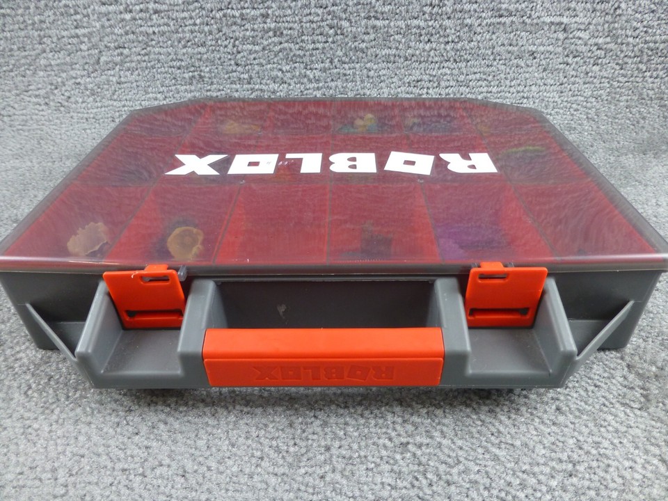 Roblox Lot Carrying Case 16 Figures And Accessories Cash Pirate Weapons ...