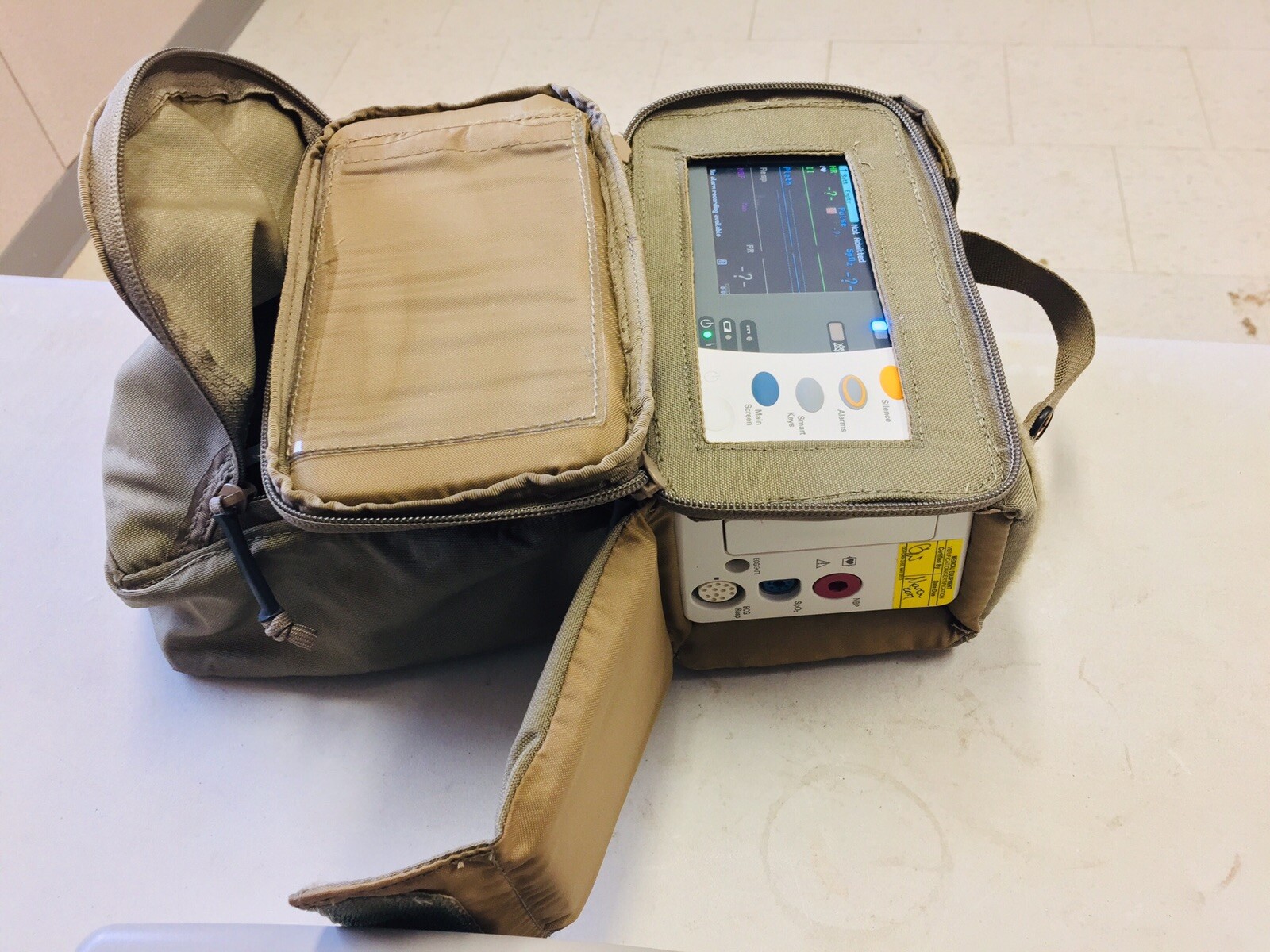 BUNDLE Philips Intellivue MP2 X2 M3002A M8102A W/CO2 A01 Monitor Touch ...