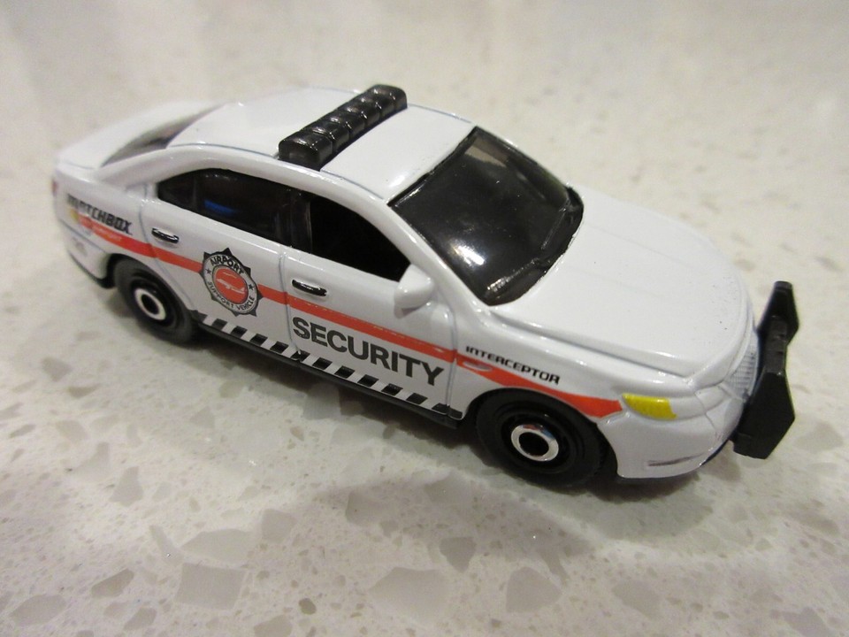 2010 Matchbox Ford Police Interceptor Airport Security White 164 ...