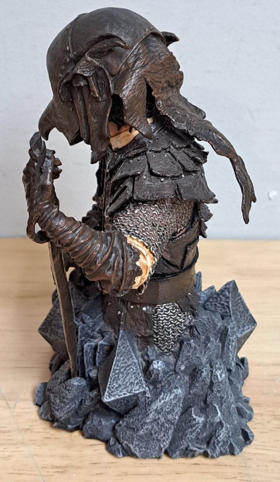 GENTLE GIANT THE LORD OF THE RINGS TR FRODO BAGGINS IN ORC ARMOR ...