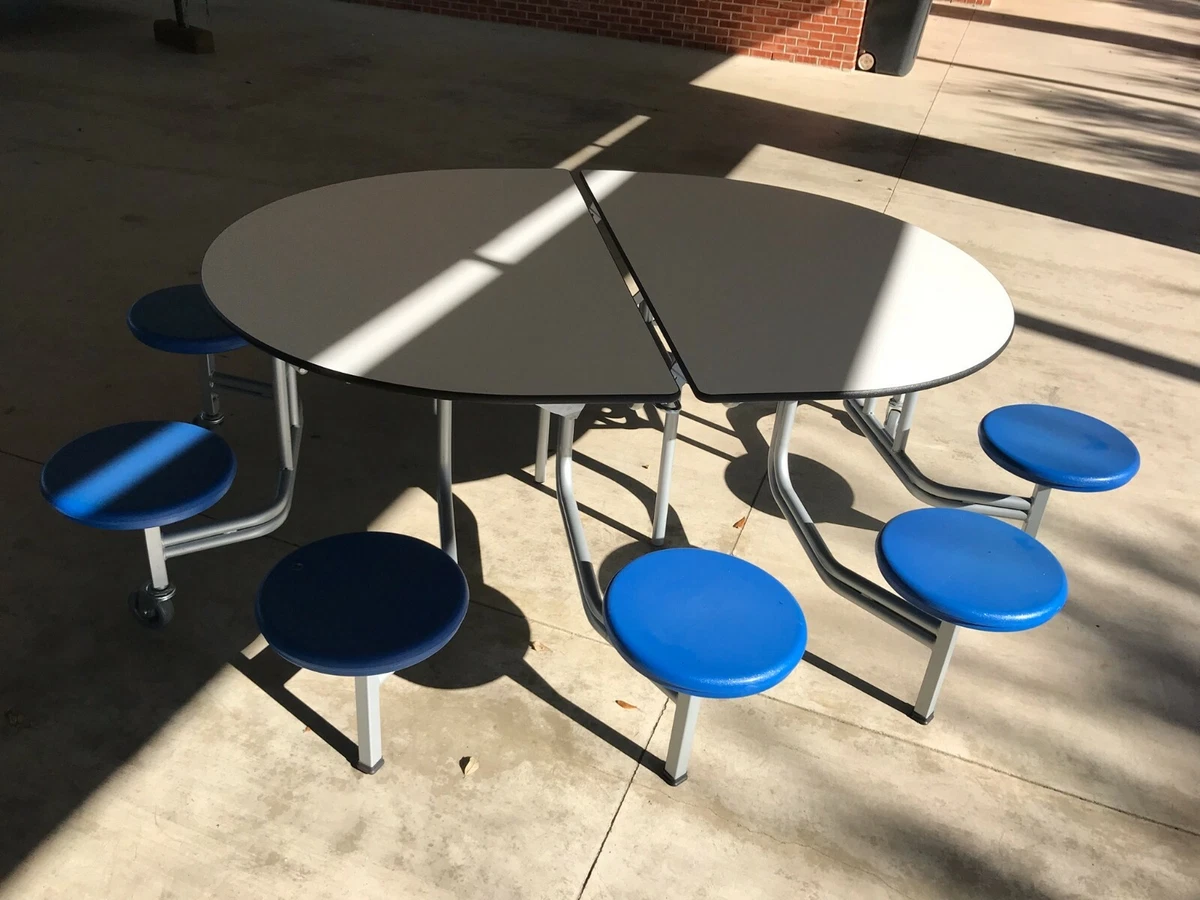 School Circle Lunch Table