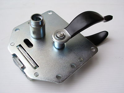 LAND ROVER DEFENDER REAR DOOR HANDLE LATCH - FQJ103840 (1988 to 2004 ...