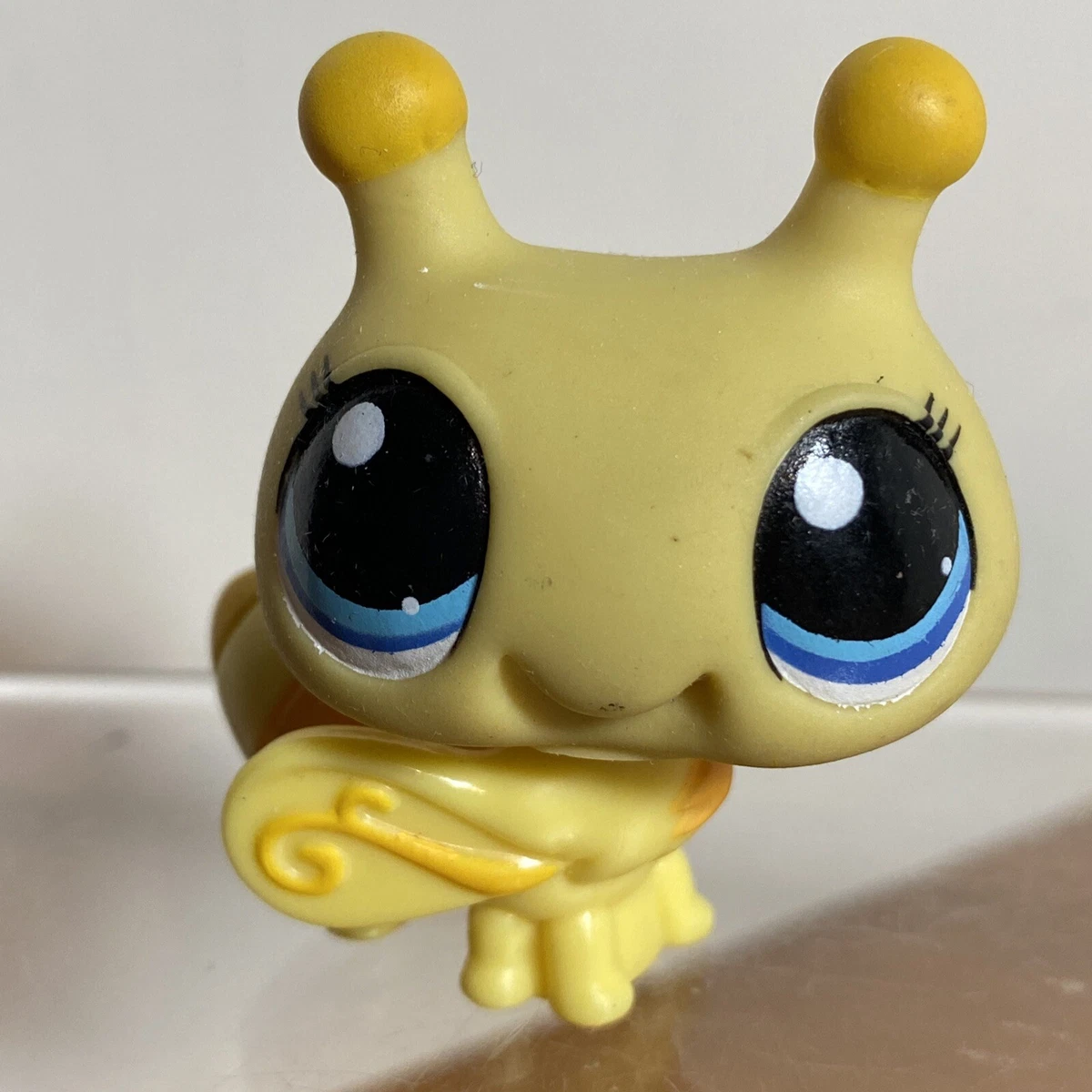 Littlest Pet Shop Bumble Bee