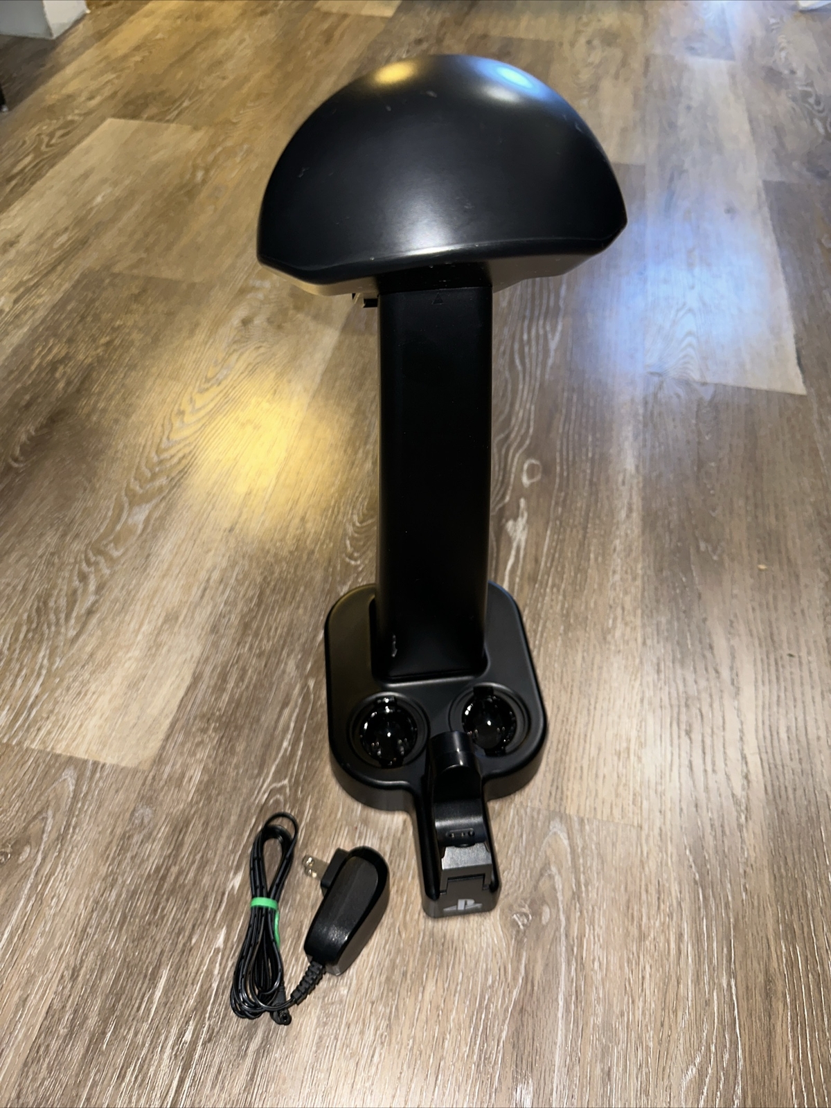 PowerA Charge and Display Station for PlayStation 4 VR 1426810-01 W ...