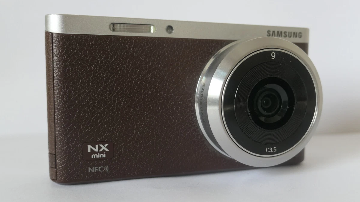 Samsung Smart Camera Nx Mini