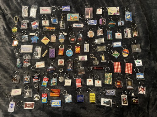#10 VINTAGE KEYCHAIN LOT OF 92 KEY CHAINS FOBS ADVERTISING AMOCO BEER ...
