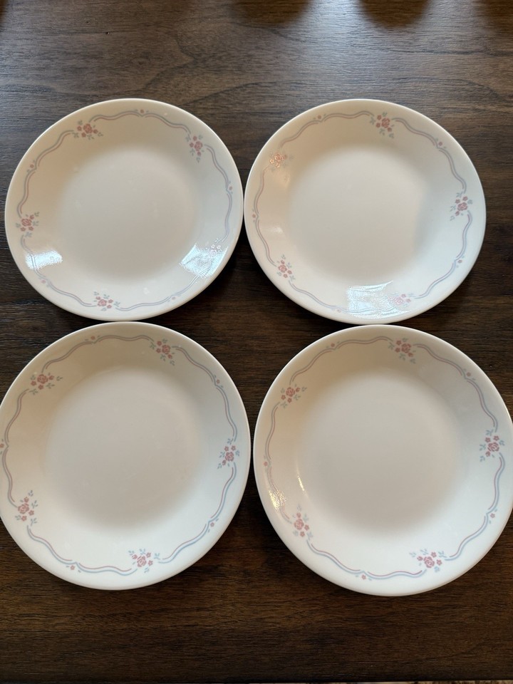 Vintage Corelle By Corning English Breakfast Dinnerware Set 19-PC (Read ...