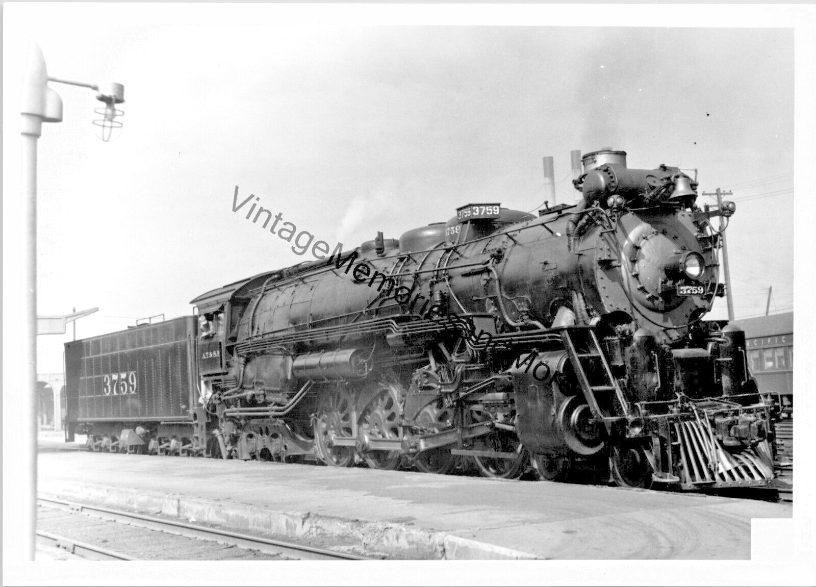 Vintage Atchison, Topeka & Santa Fe - AT&FE Railway 3759 Steam ...