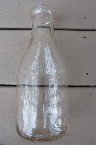 VINTAGE HTF ONE QUART BIRCHCROFT DAIRY MASSACHUSETTS MILK BOTTLE 1930's ...