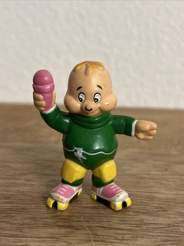 Theodore Chipmunk W/skates & Ice cream 2.5” Figure VNTG (1983) Plastic ...