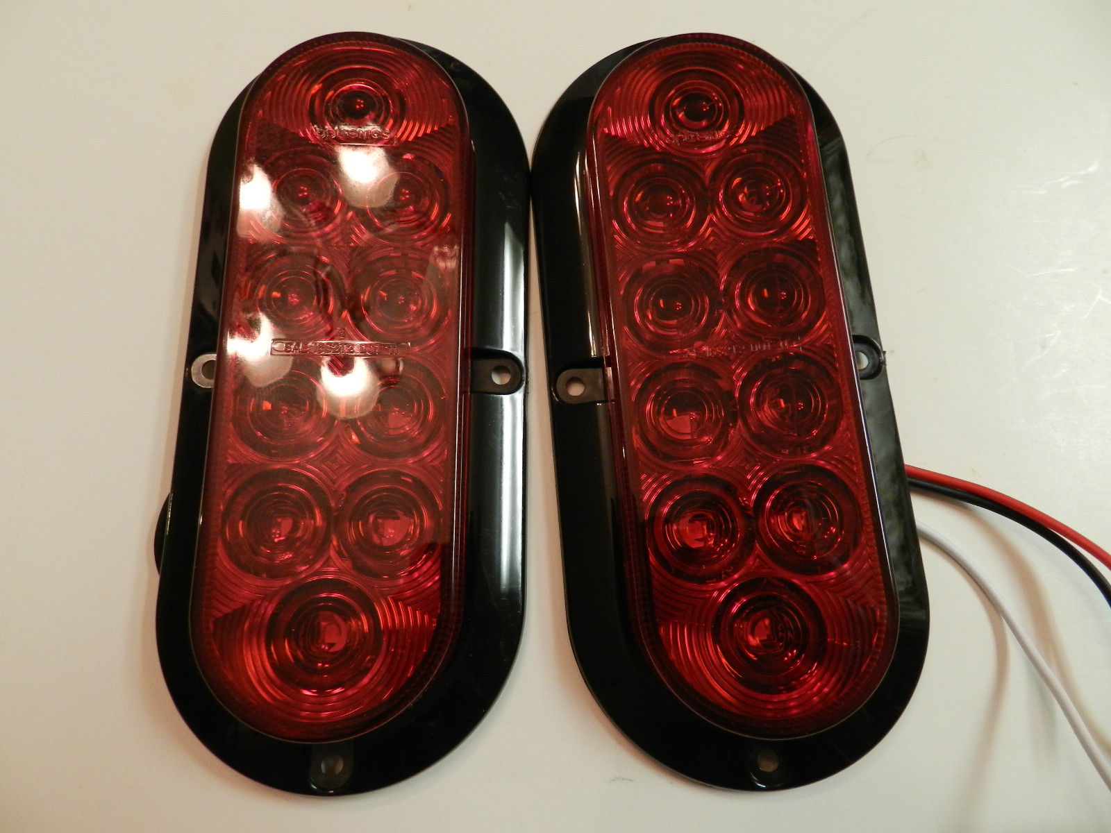 (2) Trailer truck Red LED Surface Mount 6" Oval Stop Turn Tail Light ...