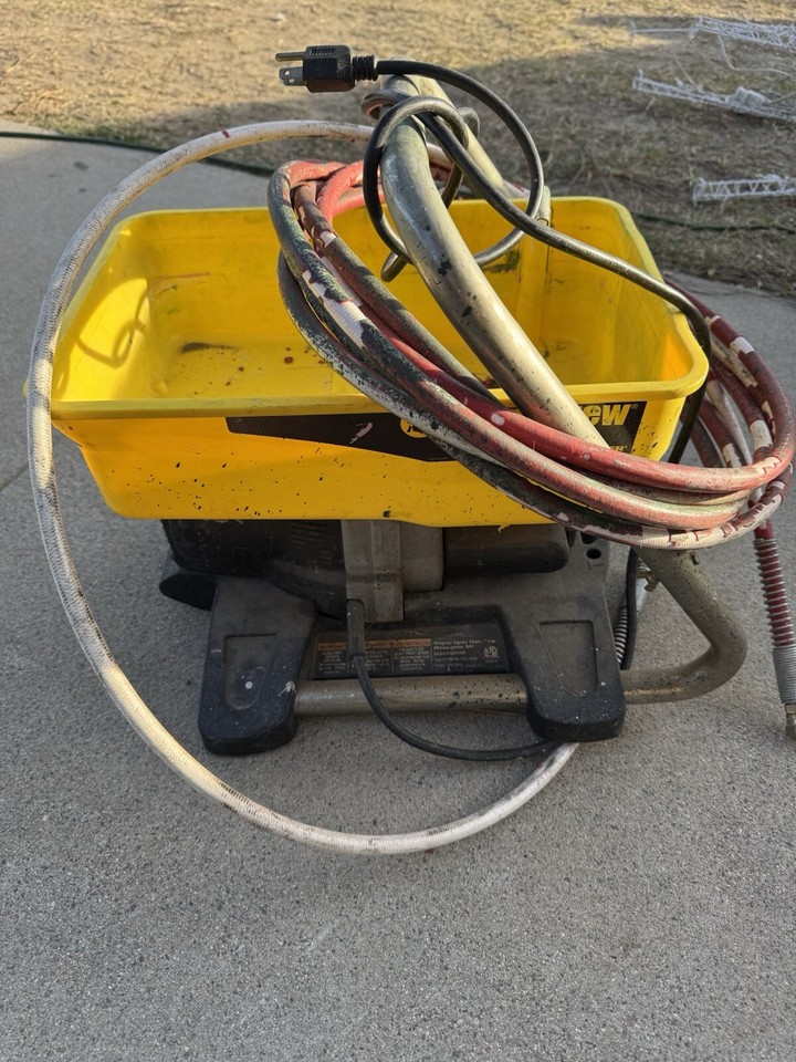 Wagner Paint Crew Model 770 Electric Airless Paint Sprayer With Hoses ...
