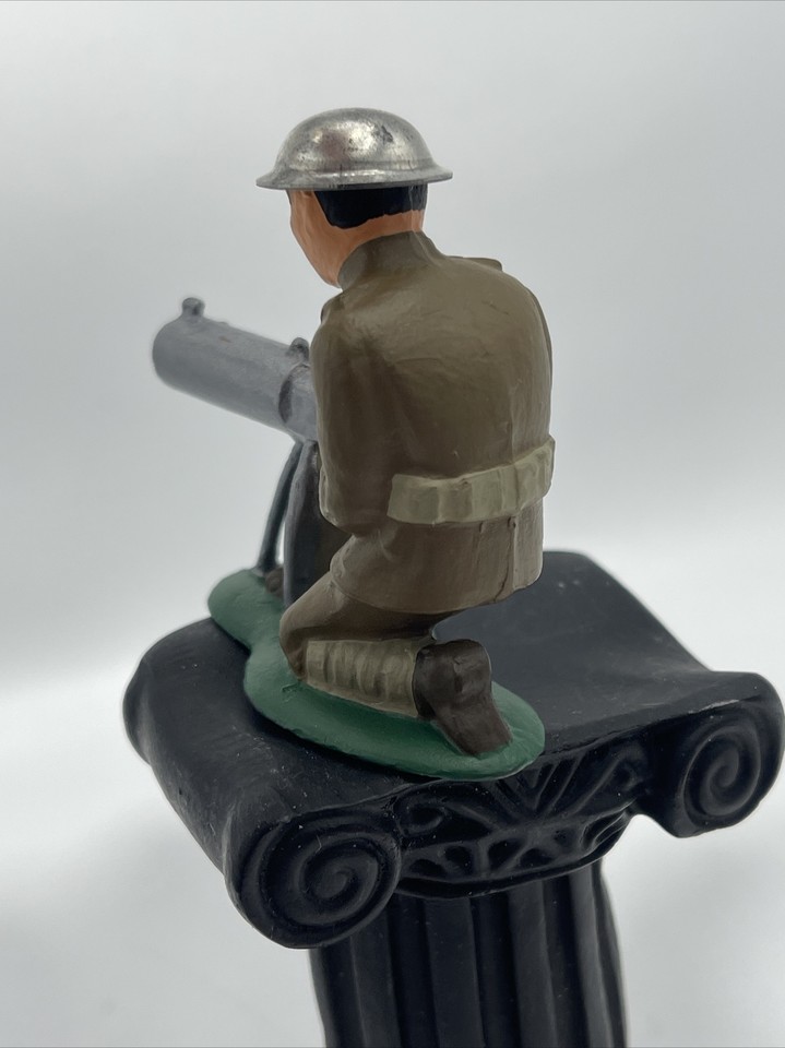 MACHINE GUNNER, SHORT STRIDE, TIN HELMET, CIRCA 1935 MILITARY TOY LEAD ...