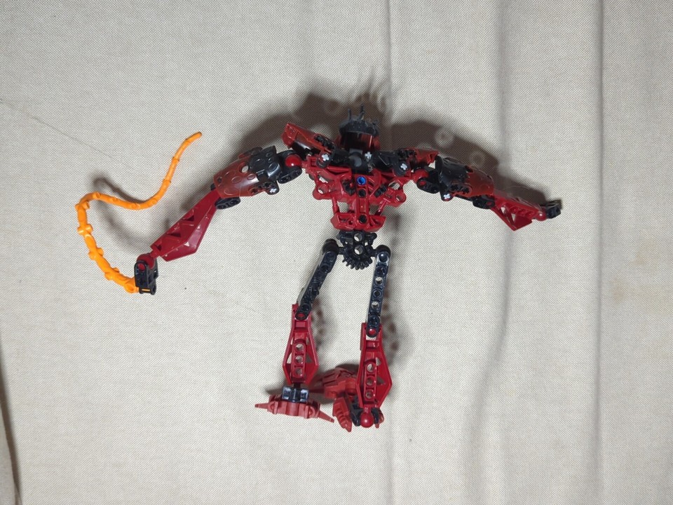 LEGO Bionicle: Kalmah (8917) - INCOMPLETE FOR PARTS, Ships Disassembled ...