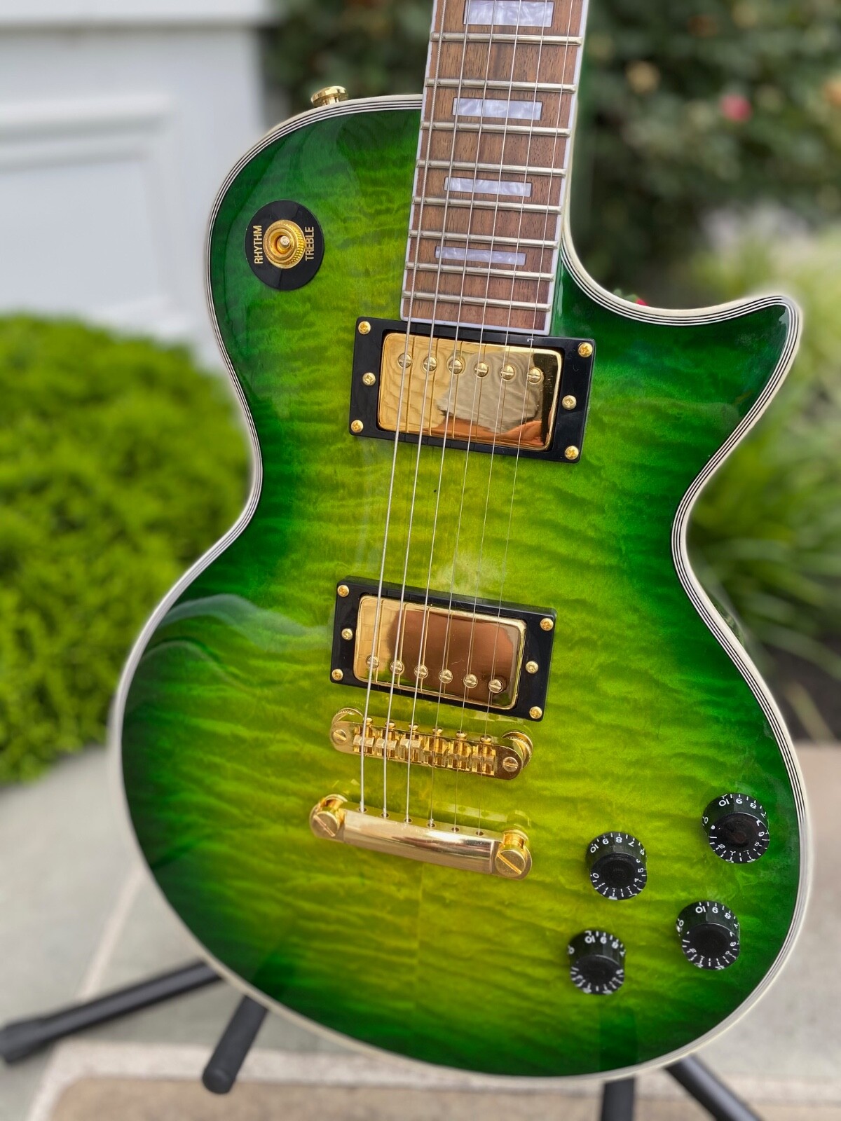 Firefly Guitars