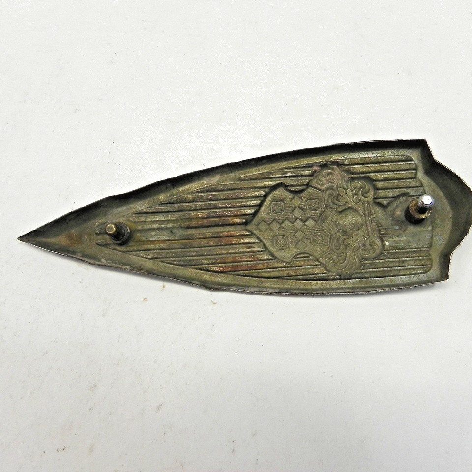 1940 PACKARD TRUNK EMBLEM CHROME SHIELD GREAT PATINA RARE VINTAGE USED ...