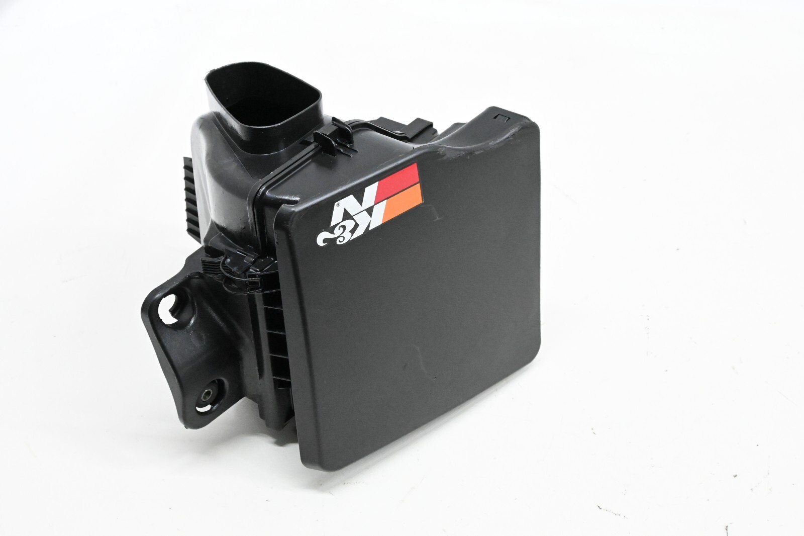 2003-2005 BMW E85 Z4 3.0L M54 Engine Motor Air Intake Muffler Housing ...