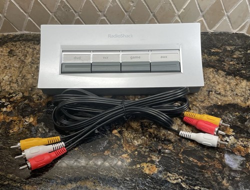 Radio Shack 15-1983 A/V 4-Way Button Selector RCA, S-Video, Audio/Video ...