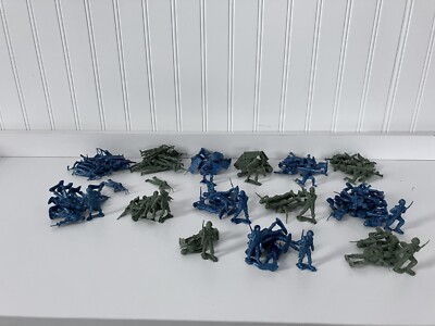100+ MPC 2” WWII Toy Soldiers Vintage 1960’s Blue & Green Army Men - 7 ...